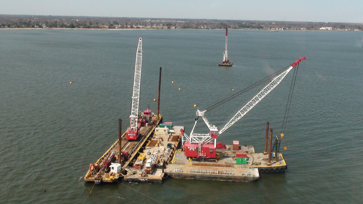 Hampton Roads Submerged Pipeline - Weeks Marine